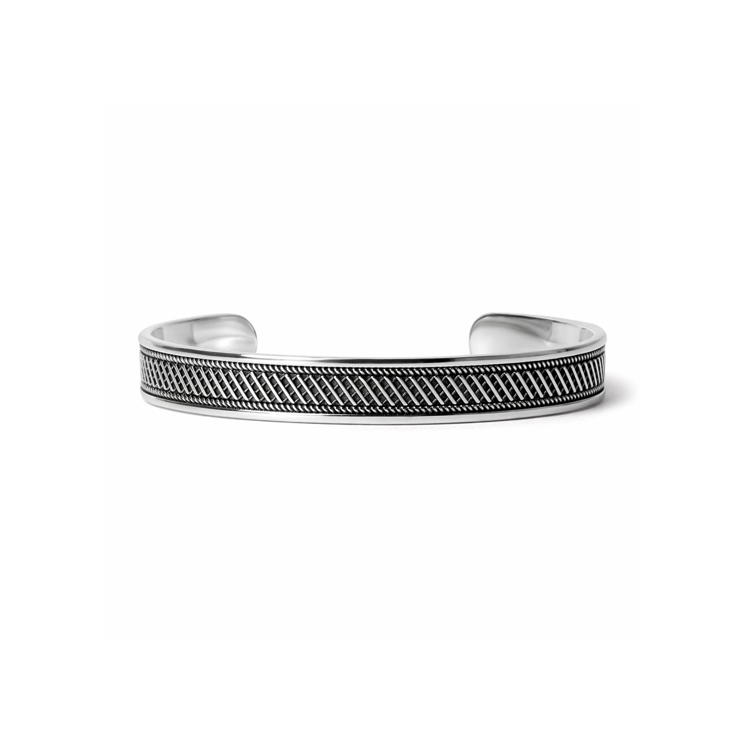 Signet Ring on the Middle Finger: Meaning & How to Wear It | NineTwoFive