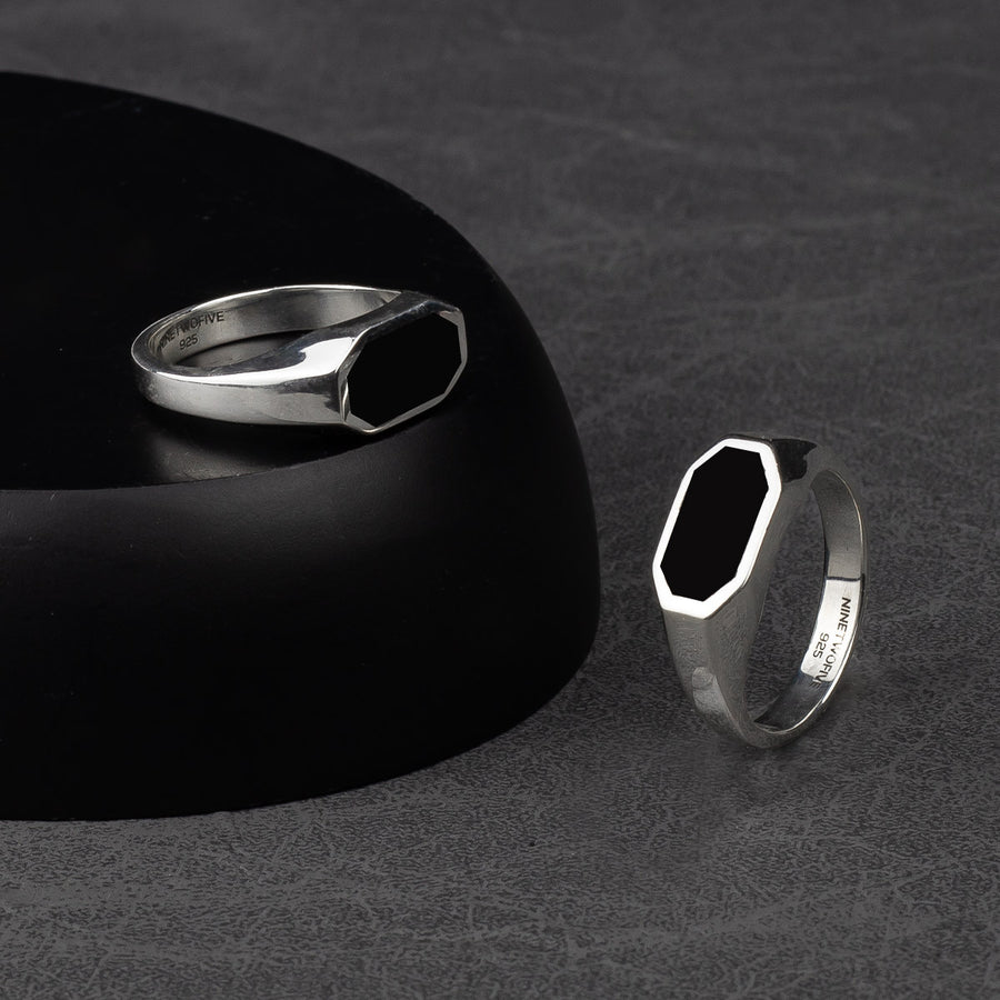 Aniq - Elegant Black Onyx Signet Ring 7mm